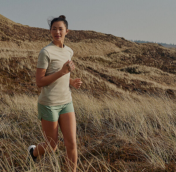 hummel® sport | Shop sportstøj, sko og accessories fra hummel® her